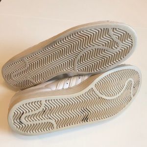 adidas | Shoes | Adidas White Clamshell Classic Sneaker Las | Poshmark